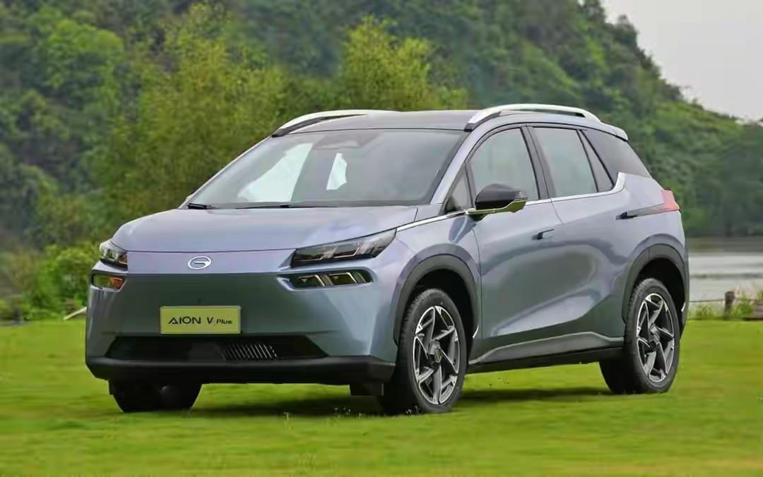 死磕比亚迪！埃安V Plus PK宋PLUSEV，谁能更胜一筹？_搜狐汽车_搜狐网