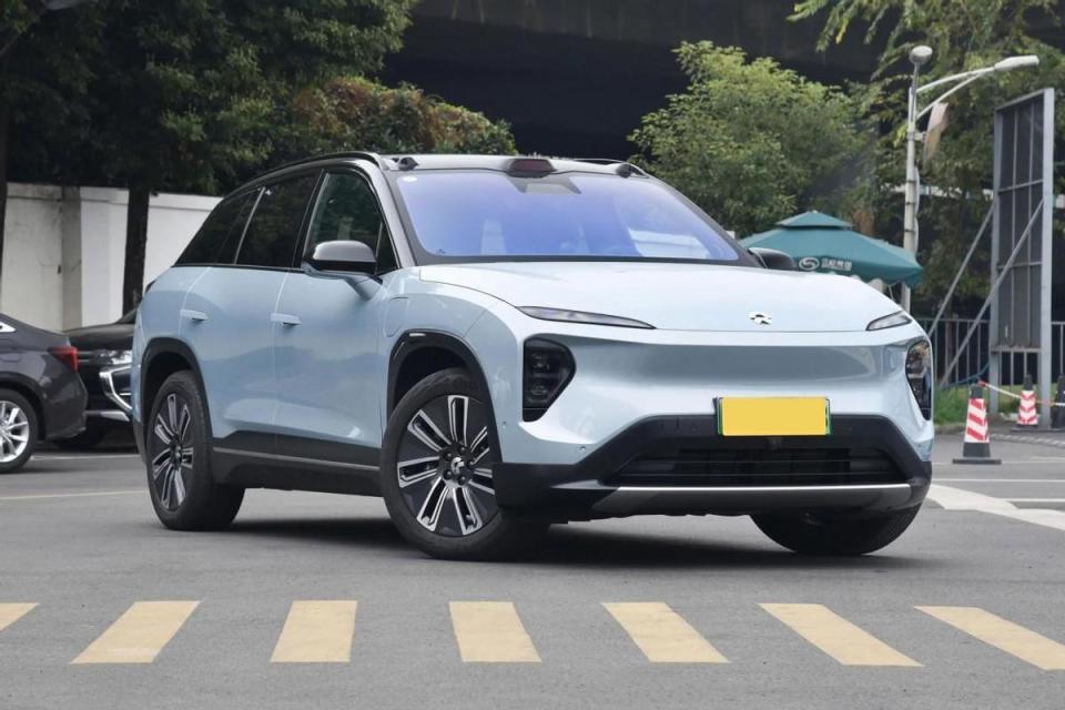 新势力VS国家队，同为大五座SUV，岚图FREE和蔚来ES7谁更值？_搜狐汽车_搜狐网