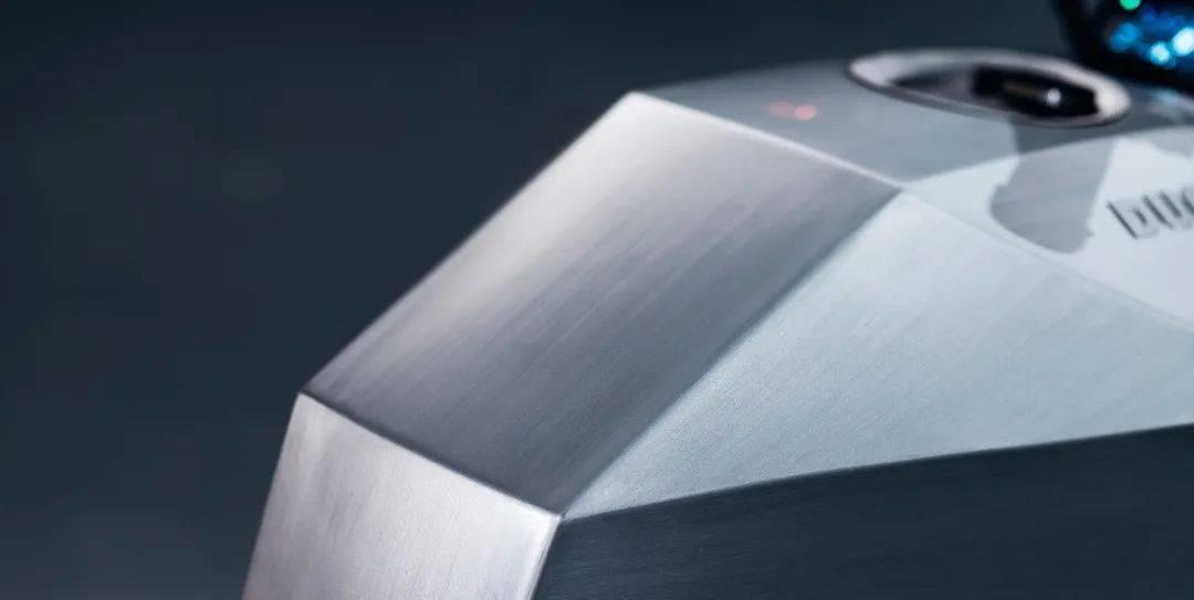 杜卡迪 x Mandrill 纪念限定版“大魔鬼”开拍，起拍价26.2W_搜狐汽车_搜狐网