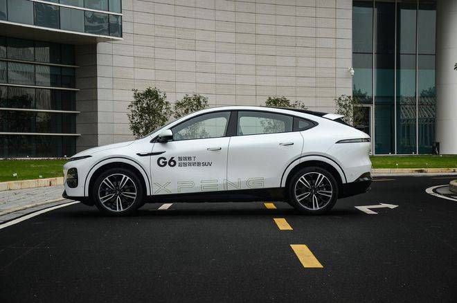 小鹏G6售20.99万起 不仅有800V还有全新XNGP智驾_搜狐汽车_搜狐网