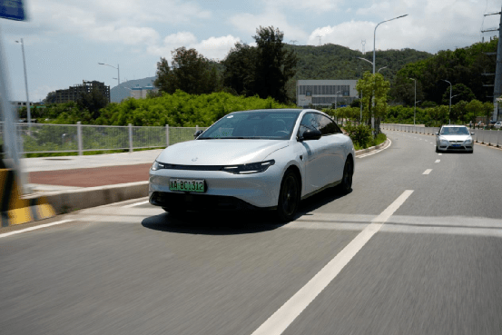 14.98万元！试驾零跑C01舒享版，以“高性价比”刺入合资品牌腹地_搜狐汽车_搜狐网