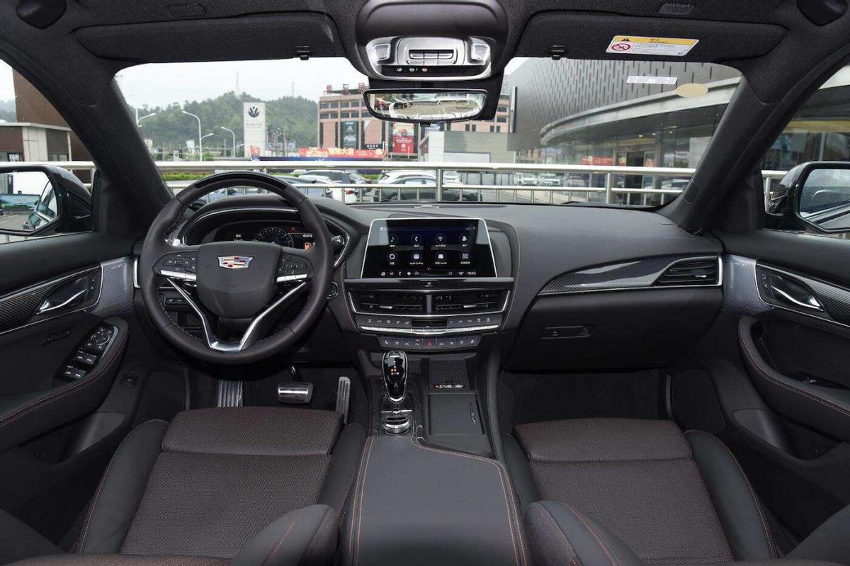 凯迪拉克发狠了，CT5连降5万，配237马力还是后驱，年轻人首选？_搜狐汽车_搜狐网