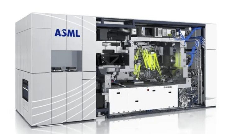ASML将于年底出货新一代EUV光刻机：为2nm工艺打造，售价将超10亿元_产能_先进的_大幅提升