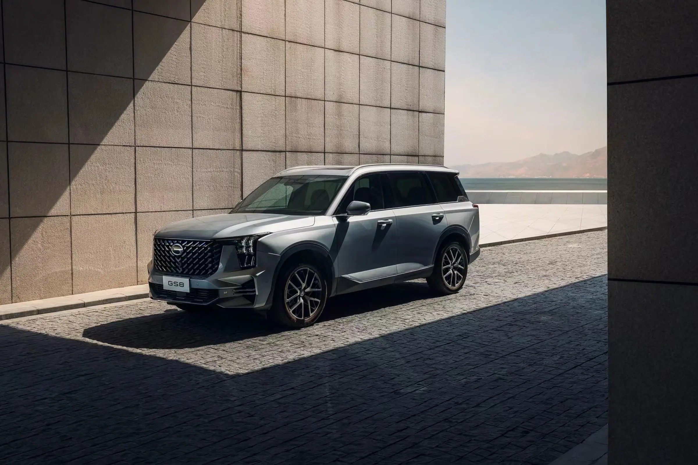 亲民版汉兰达升级！8155芯片+丰田THS加持 真无敌了？_搜狐汽车_搜狐网