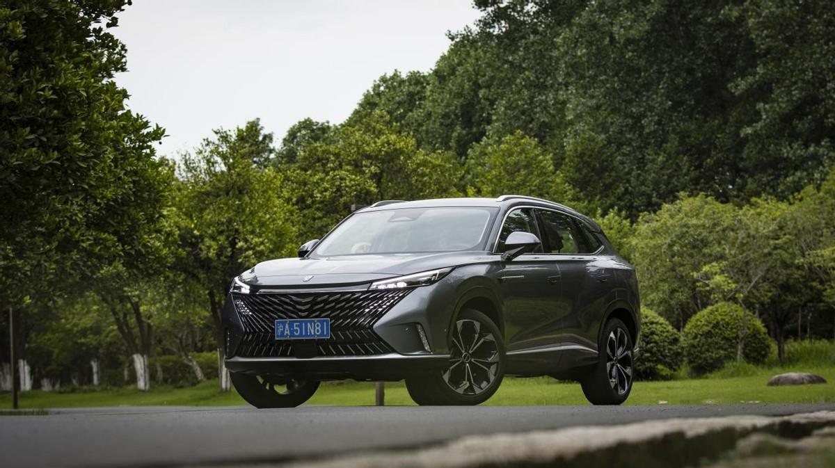 好车云集的10万级SUV市场，为何这一家三口选了全新荣威RX5？_搜狐汽车_搜狐网