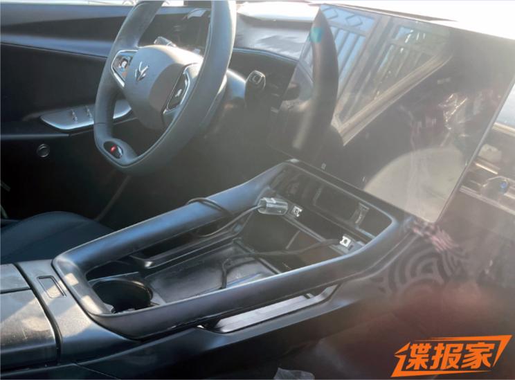 瞄准蔚来ET5？极狐N51专利图及最新谍照_搜狐汽车_搜狐网