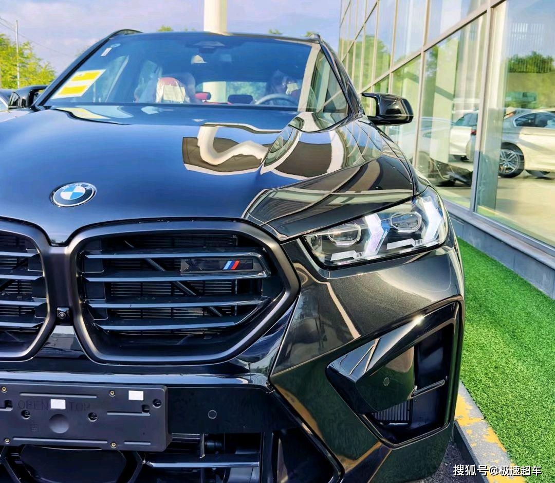 落地超百万！宝马X5“雷霆版”实拍，4.4T引擎爆发强大动力，真帅气_搜狐汽车_搜狐网