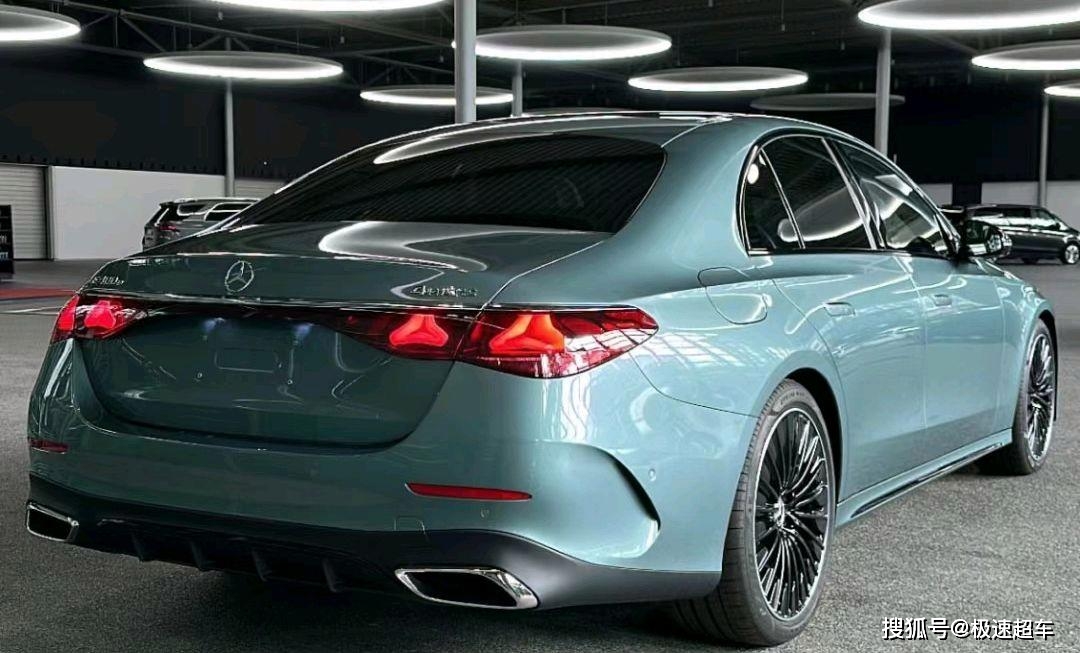 2024款奔驰E260亮相国内，气场强大，精致气息扑面而来，真帅气_搜狐汽车_搜狐网