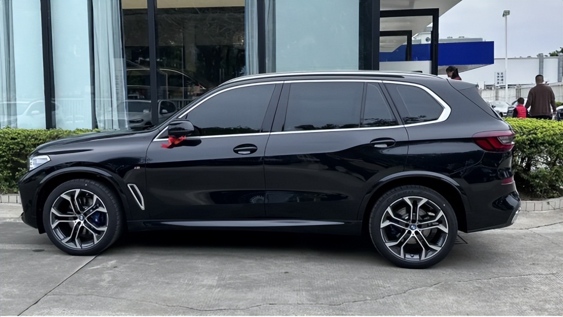 驾控这一块，宝马X5L还能对得起“公路之王”称号吗_搜狐汽车_搜狐网