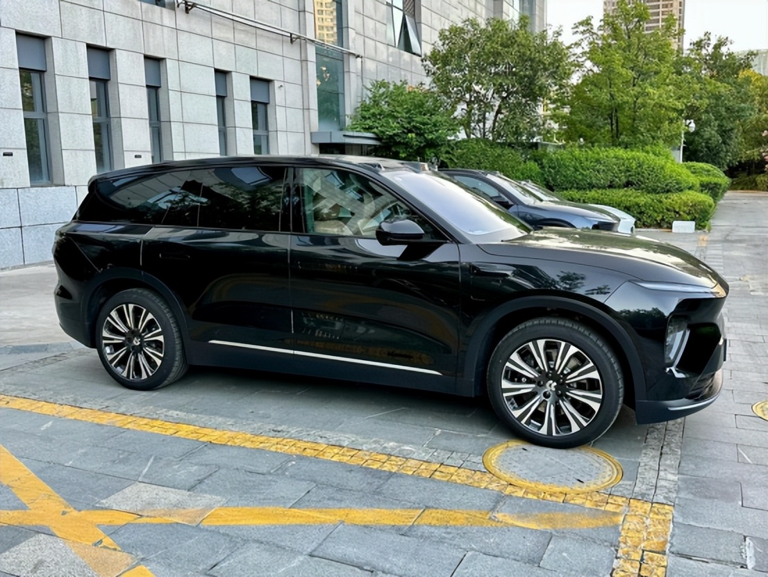 全新ES8正值花季，宝马X5L不再年轻_搜狐汽车_搜狐网