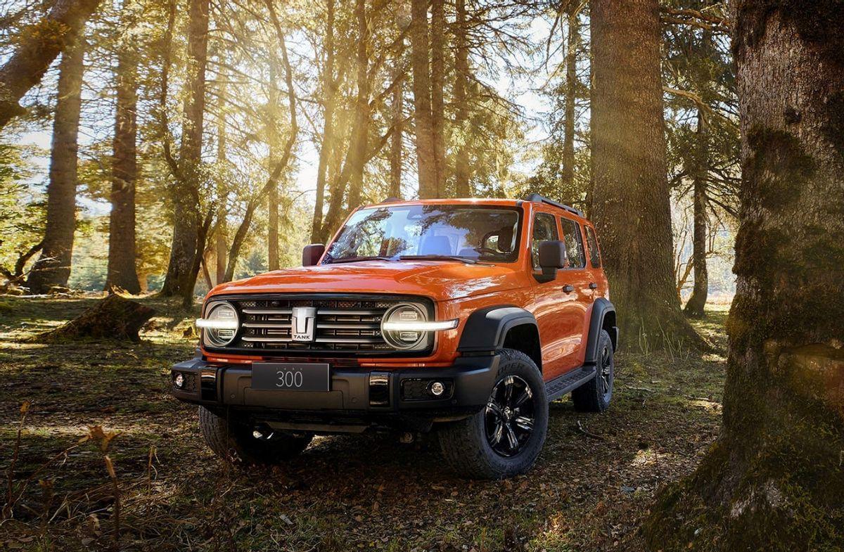 原创：20万级自主硬派SUV 北京BJ40与坦克300怎么选_搜狐汽车_搜狐网