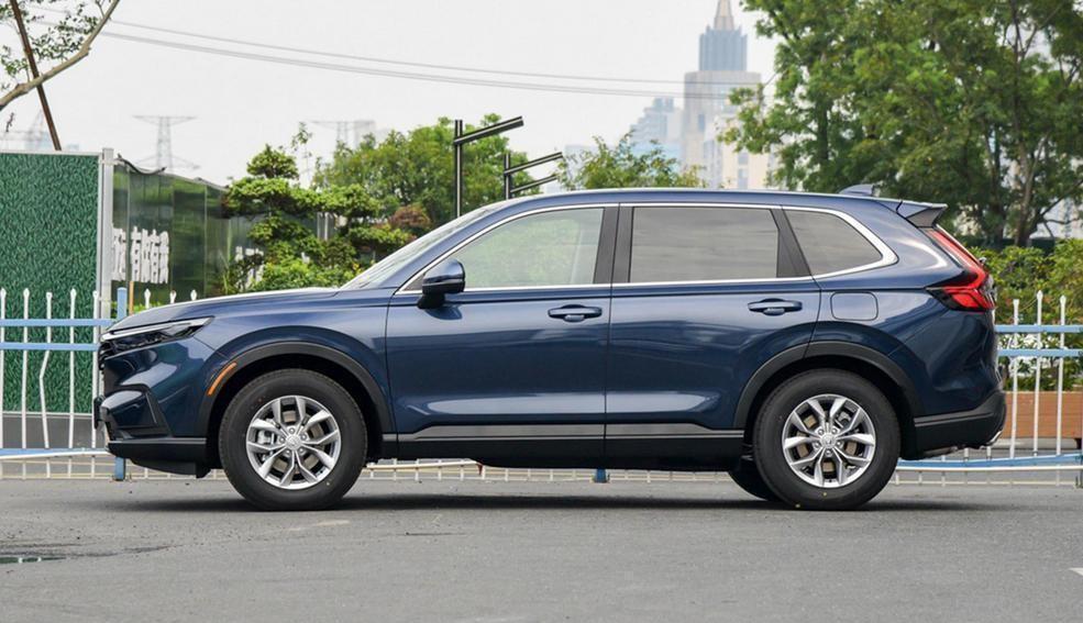 20万左右，是买老牌合资本田CR-V，还是国产豪华红旗HS5？_搜狐汽车_搜狐网