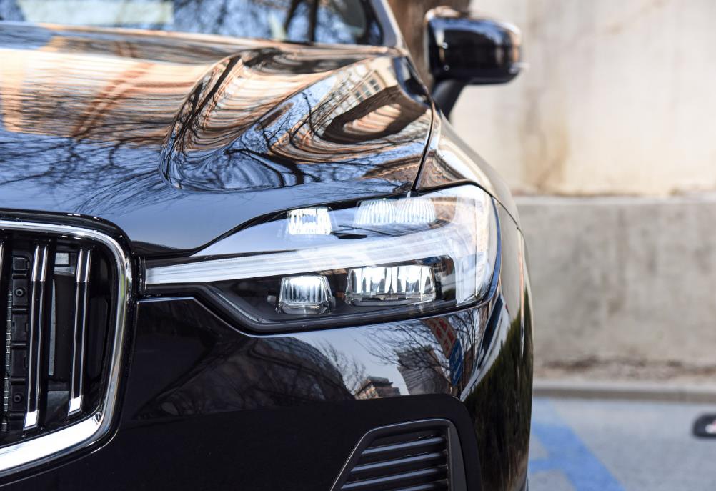 沃尔沃XC60自降身价，与奔驰GLB抢市场，车宽超1米9，不到30万_搜狐汽车_搜狐网