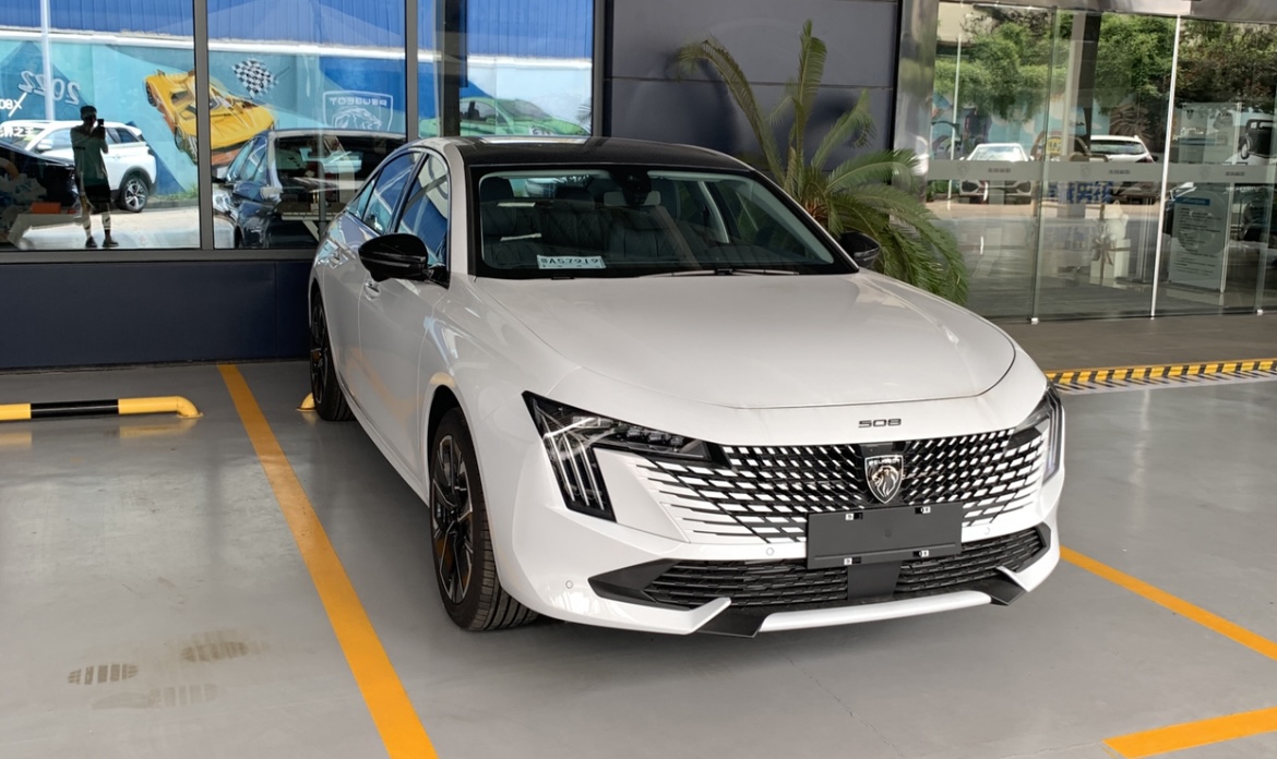 8月11日上市！新款标致508L实车到店，标配1.8T+8AT，还看迈腾？_搜狐汽车_搜狐网