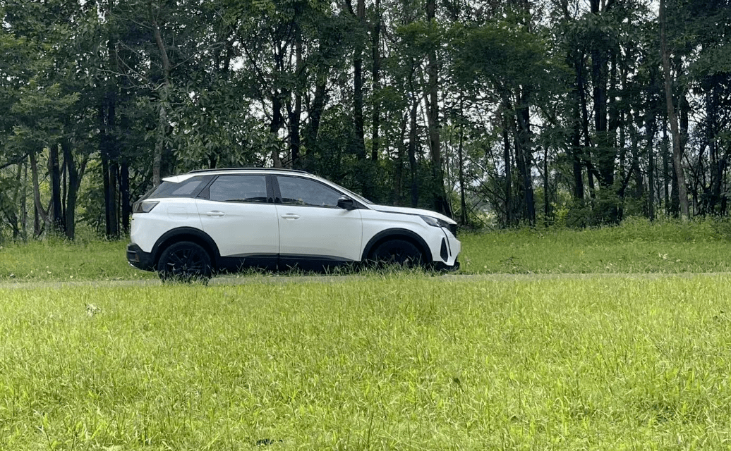 官降3.2万，围绕“科技”做文章，试驾标致新4008_搜狐汽车_搜狐网