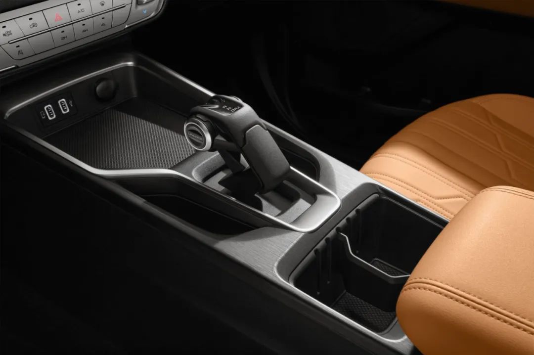 12.28万起的新哈弗H5 有锁有大梁 让硬派越野重新卷起来_搜狐汽车_搜狐网