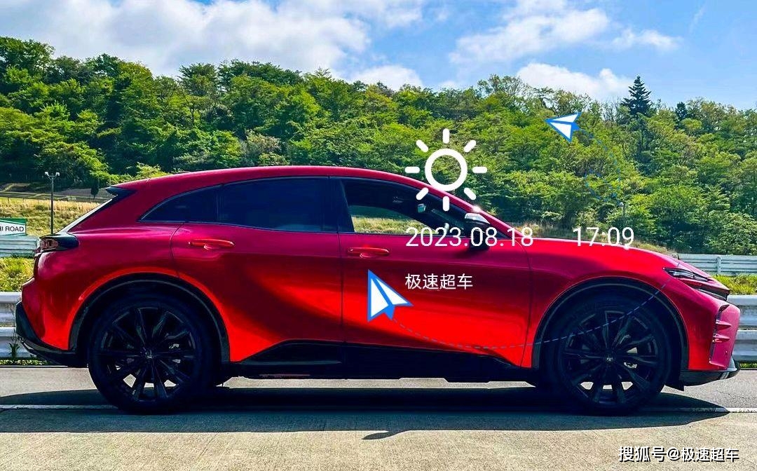 丰田皇冠SUV海外亮相，动感大气，2.4T引擎+8AT，高颜值外观真帅气_搜狐汽车_搜狐网