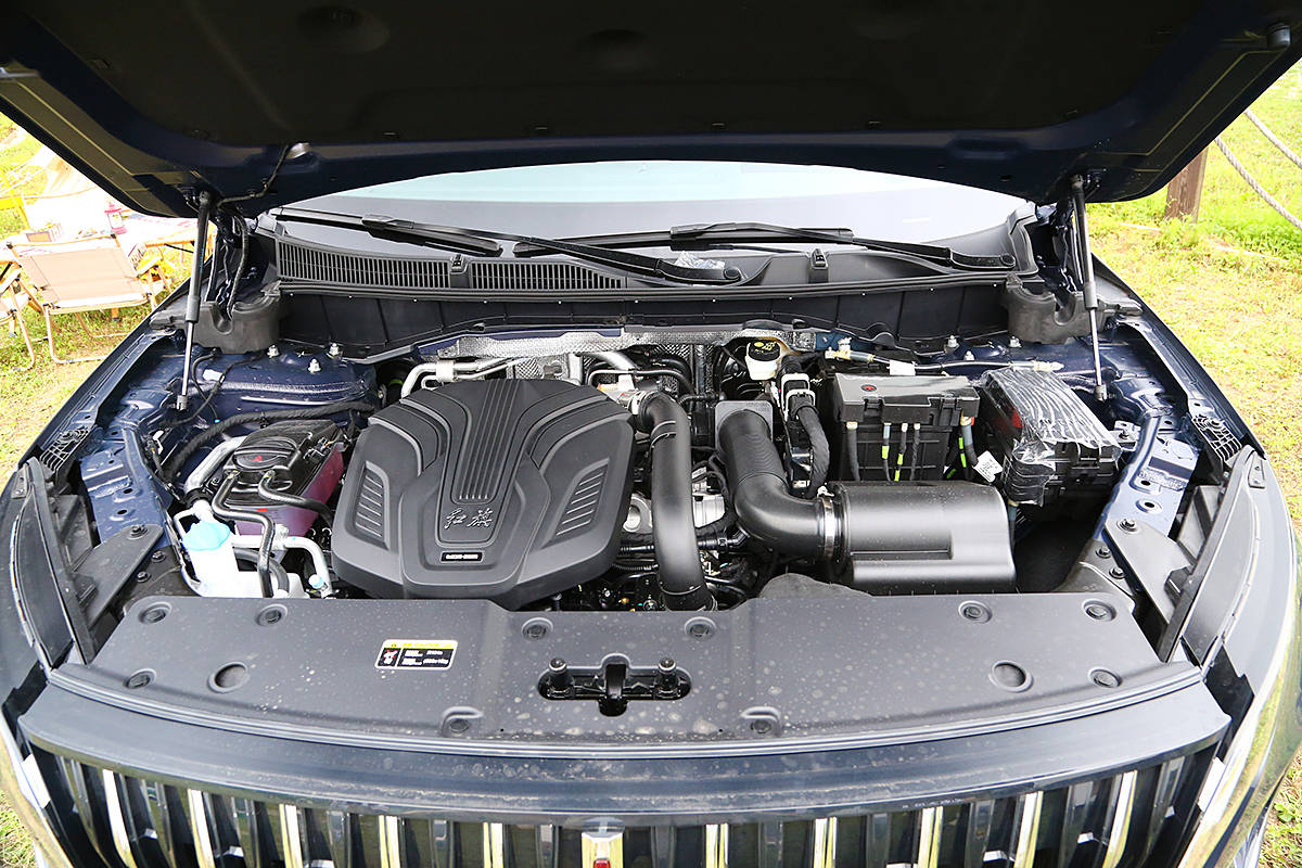 2023成都车展：售价25.58-33.58万元 全新红旗HS7正式上市_搜狐汽车_搜狐网