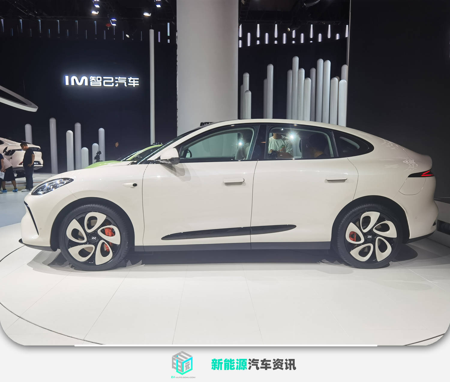 2023成都车展：智己LS6预售价23-30万元_搜狐汽车_搜狐网
