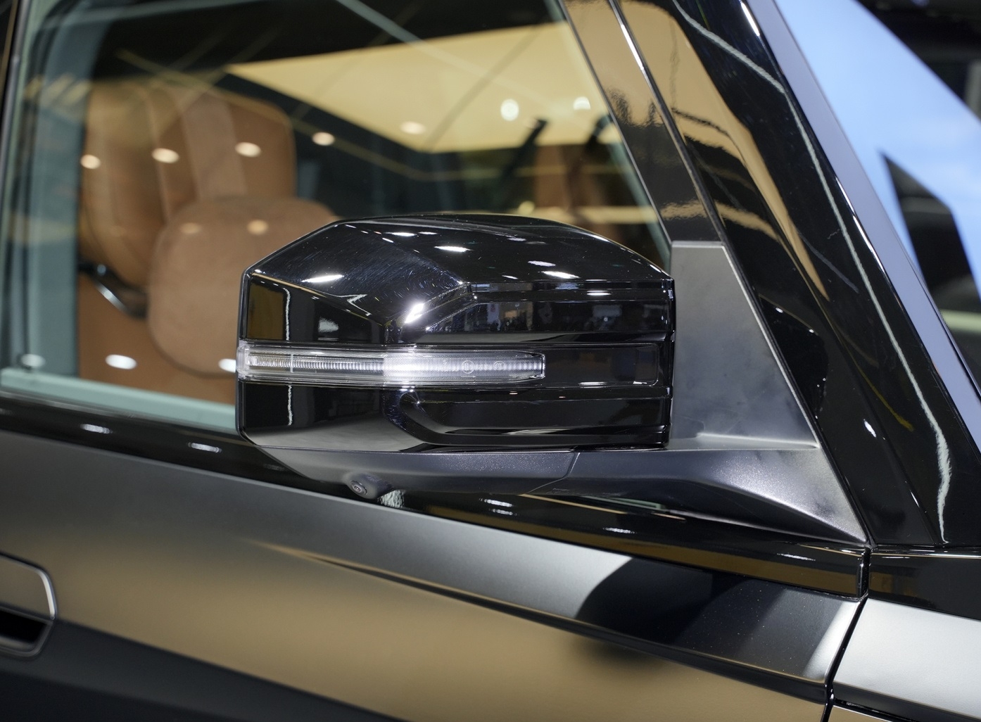 先仰望U8一步上市，最快4.2s破百，带两把锁，带你看猛士917_搜狐汽车_搜狐网