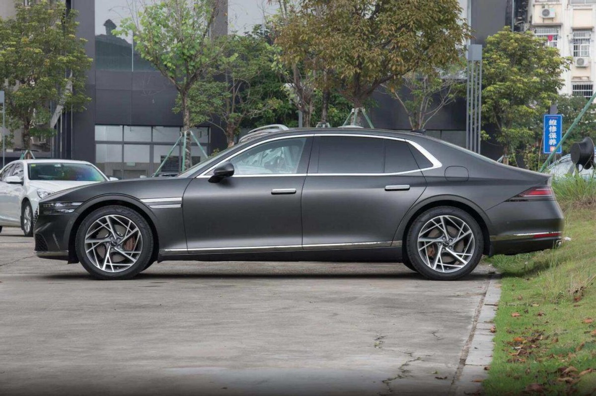 真要硬刚宝马7系？配3.5T+48V轻混，轴距3180mm，69.88万起_搜狐汽车_搜狐网