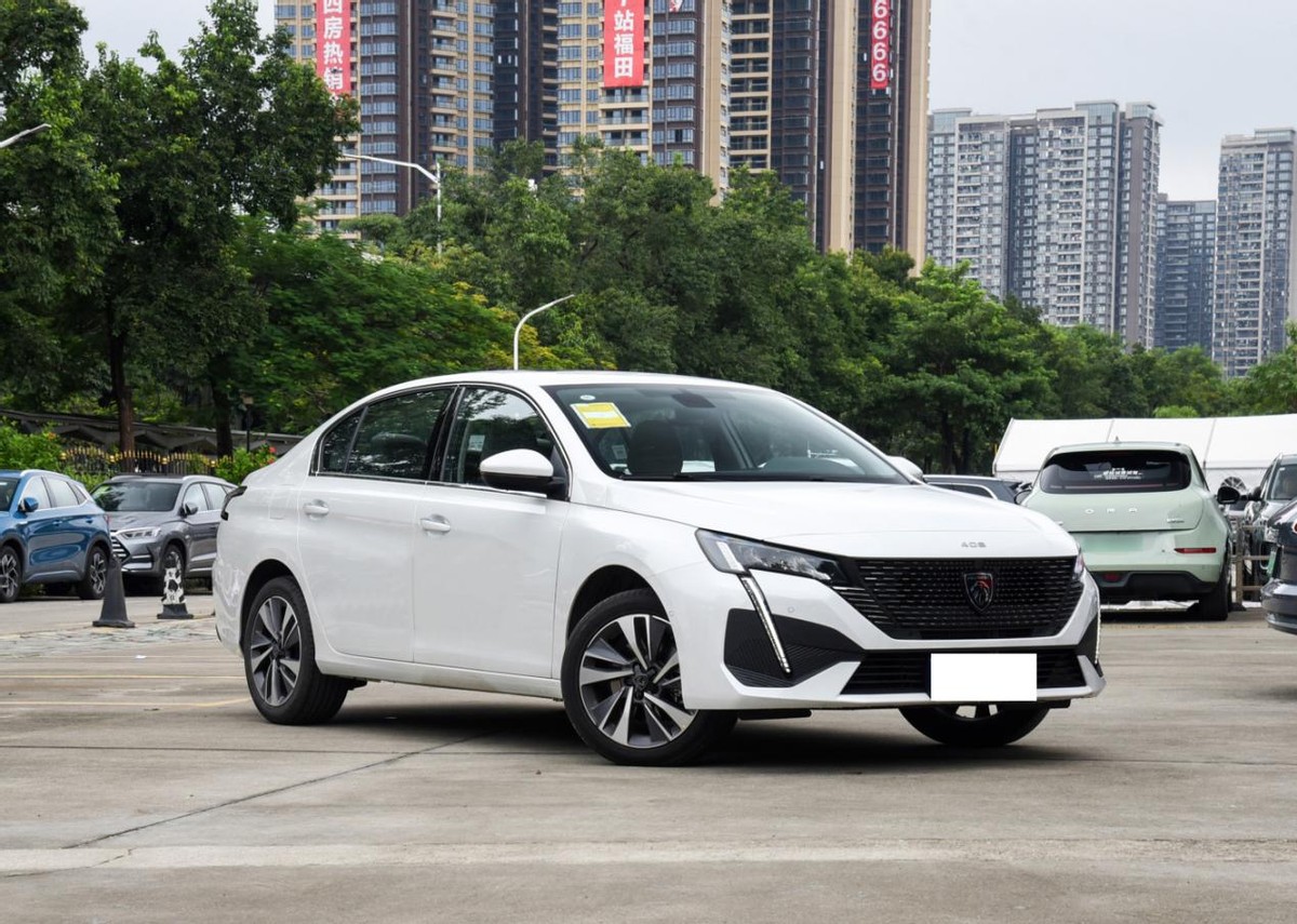 现款10.57万起售，新款东风标致408实车曝光，搭载1.5T发动机_搜狐汽车_搜狐网