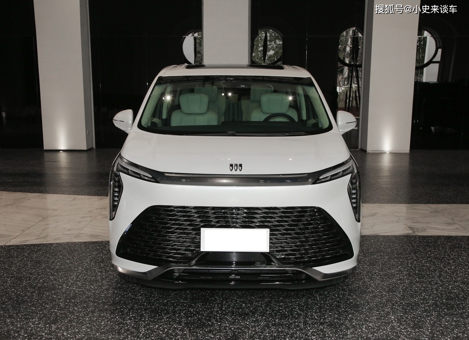 这款MPV犹如“猛虎下山”，比埃尔法豪华配2.0T可变缸，续航800km_搜狐汽车_搜狐网