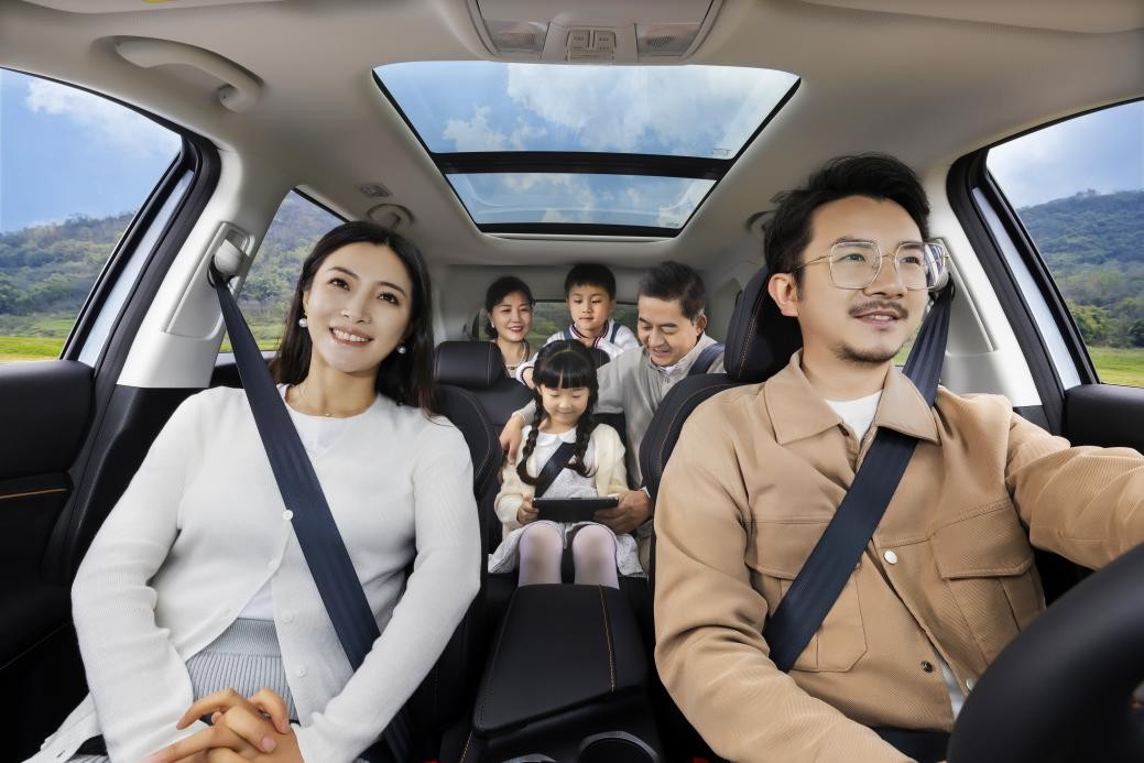 10万预算，全能7座SUV！长安欧尚X7PLUS，啥配置它都有！_搜狐汽车_搜狐网