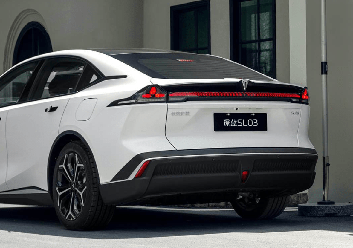 深蓝SL03与启源A07 会同室操戈 还是兄弟齐心_搜狐汽车_搜狐网