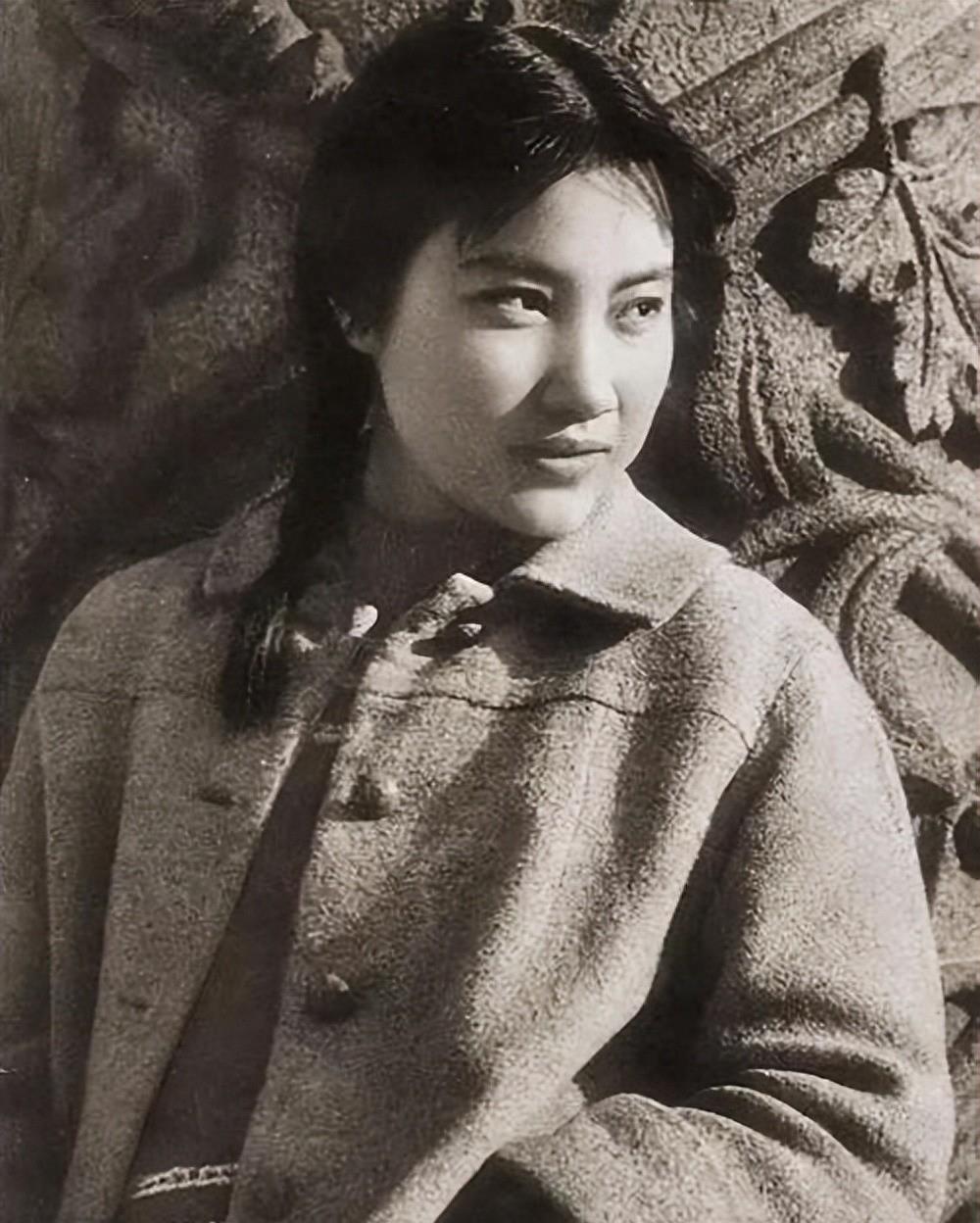 定居美国10余年，78岁却回国“捞金”，她凭啥被称“人民艺术家” -6parkbbs.com