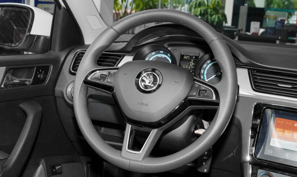 搭载1.5L+6AT，它指导价9.99万元，为啥如此默默无闻_搜狐汽车_搜狐网