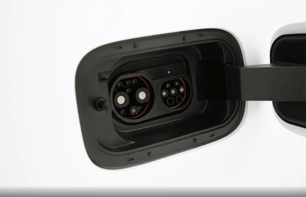 为了比拼腾势D9，合创V09有备而来，连800V快充也搬出来了_搜狐汽车_搜狐网