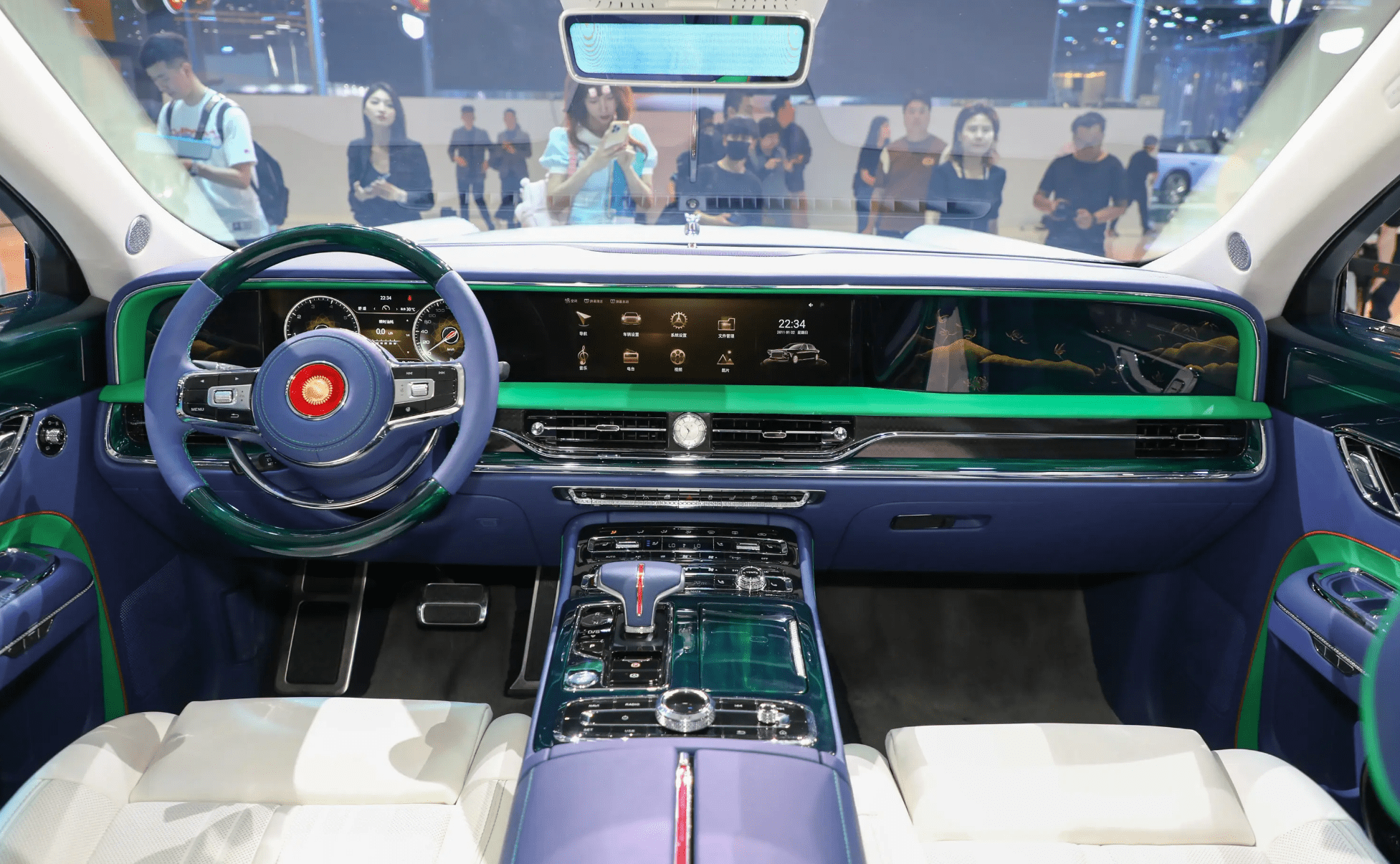 或700万起？新一代红旗L5现身街头，长近6米+升降立标，搭V8动力_搜狐汽车_搜狐网