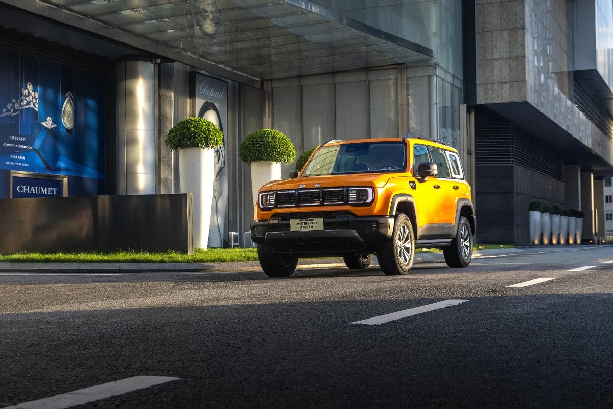 坦克300劲敌来了！！！潮玩新品全新BJ40，预售正式开启_搜狐汽车_搜狐网