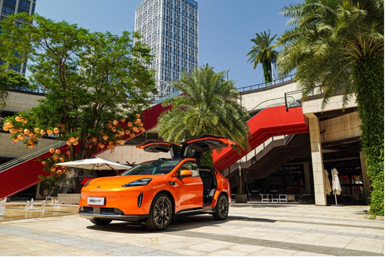 配鸥翼后门，800V 5C超级快充，昊铂HT预售价22万元起_搜狐汽车_搜狐网