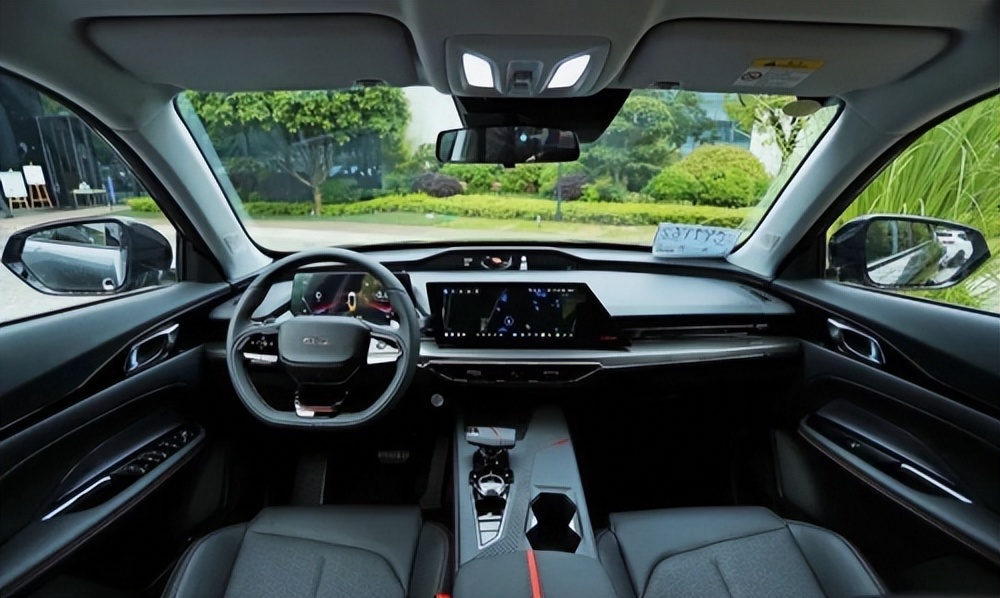 10万级SUV长安欧尚Z6和锋兰达告诉你：燃油时代从未结束_搜狐汽车_搜狐网