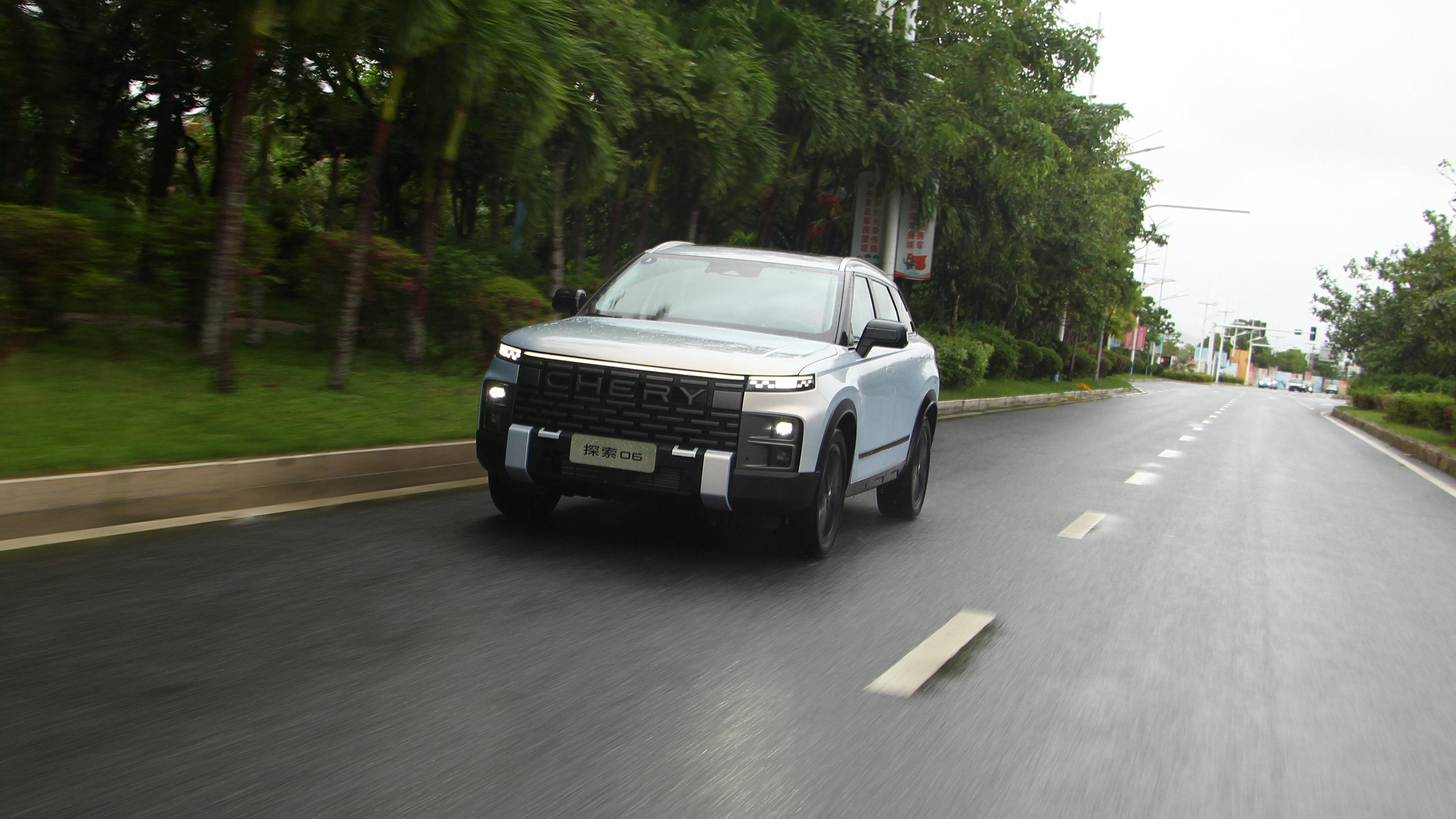智能化不输新势力！这轻越野SUV不到12万起 还有8155芯片！_搜狐汽车_搜狐网