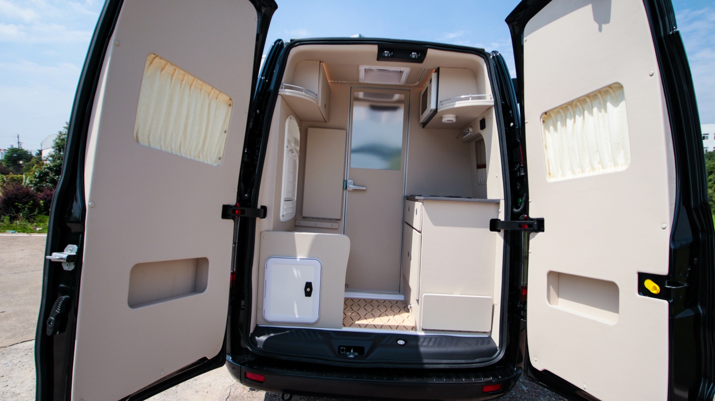 福特新全顺V362底盘,趣蜂B670和B680房车助力商务接待与家庭自驾!_搜狐汽车_搜狐网