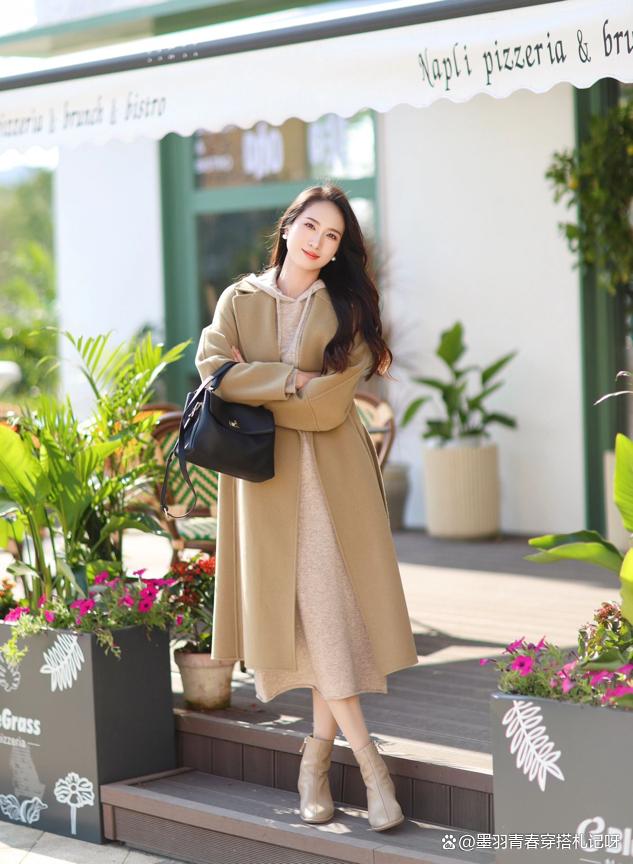 今年秋冬兴“卫衣裙”，洋气保暖还减龄 -6parkbbs.com