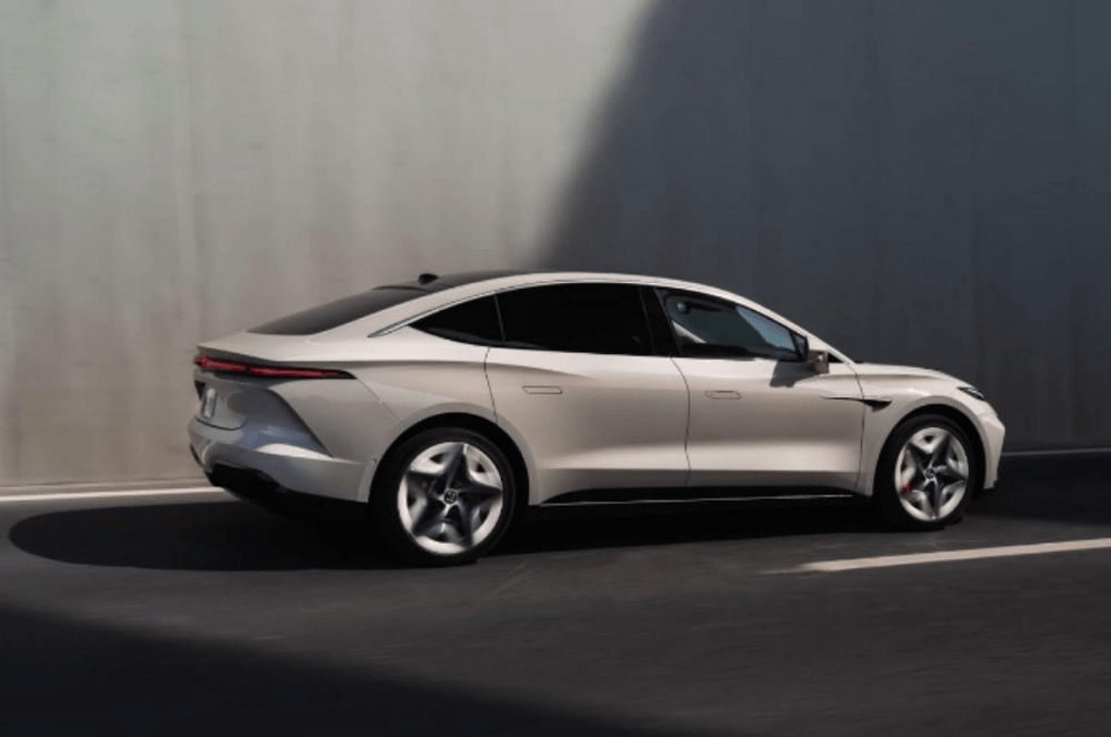 硬核三电技术加持 飞凡F7实测最好成绩5.7S 同级最强后驱车_搜狐汽车_搜狐网