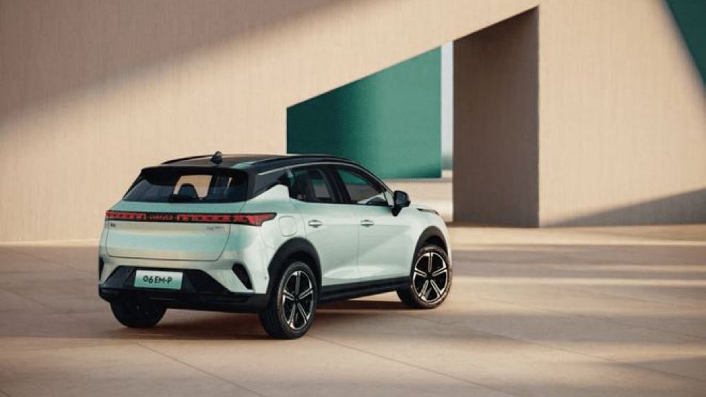 科技与情感共舞：领克 06 EMP 诠释新世代电动 SUV 美学_搜狐汽车_搜狐网