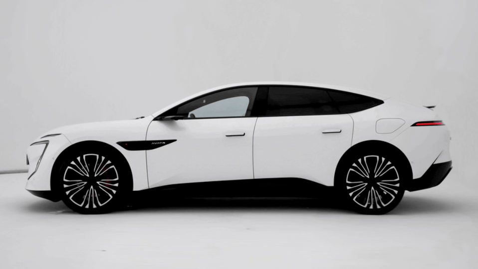 没CTC是好事？阿维塔12用上定制电池，入门续航700km_搜狐汽车_搜狐网