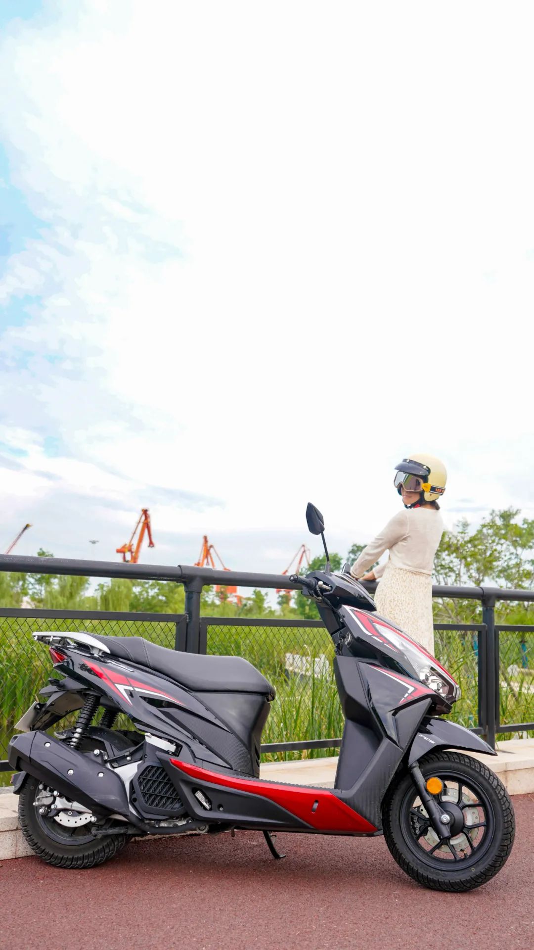 女白领身高162，骑上VRS150给生活带来更多乐趣_搜狐汽车_搜狐网