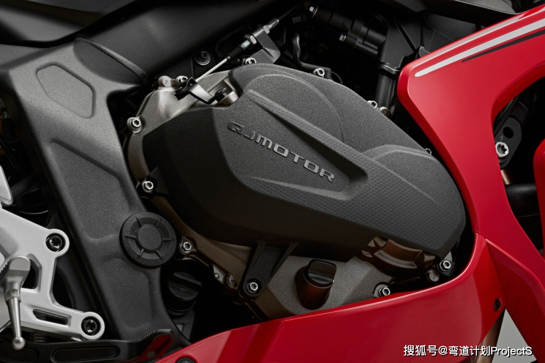 逆向本田CBR650R，QJ赛800究竟学到了多少？_搜狐汽车_搜狐网