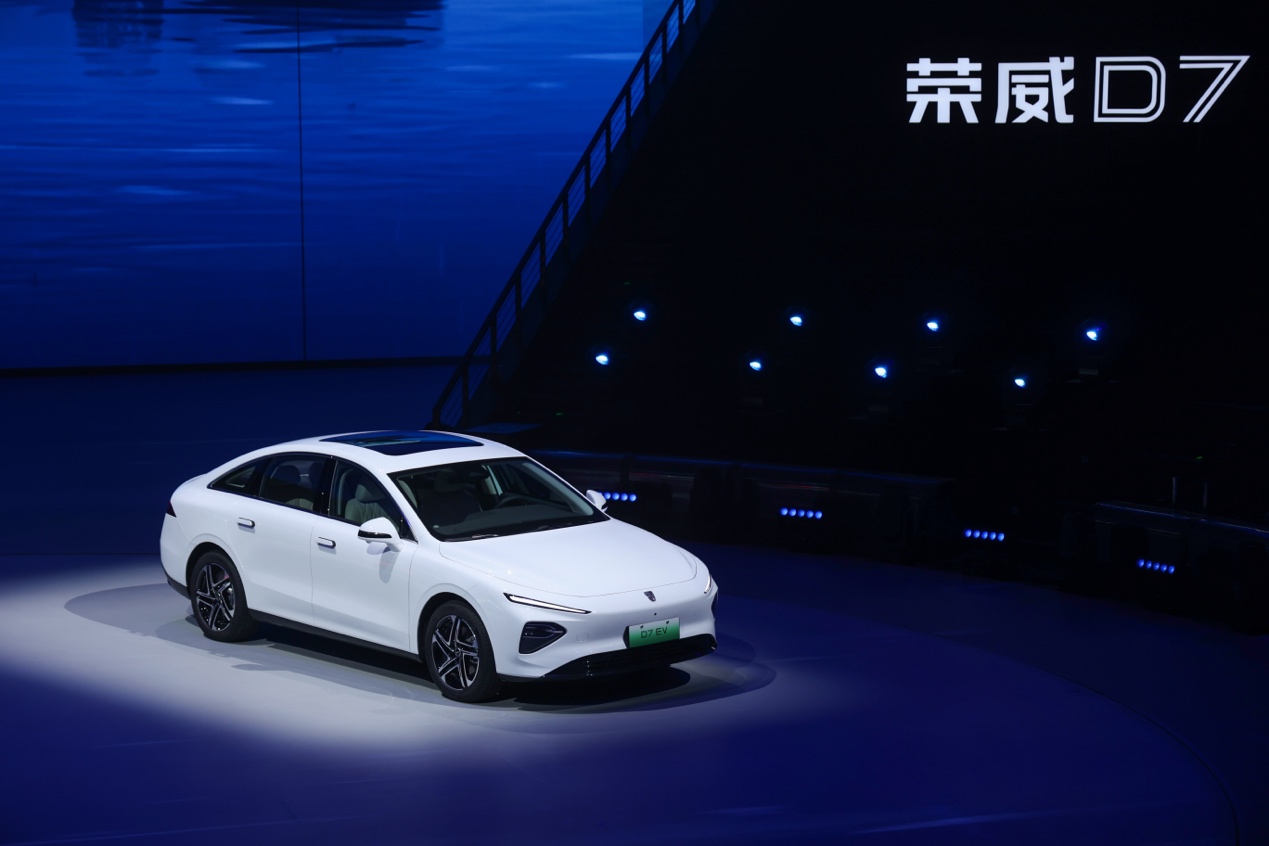 纯电可靠、超混超值 荣威D7技术“突围”引爆B级车市场_搜狐汽车_搜狐网