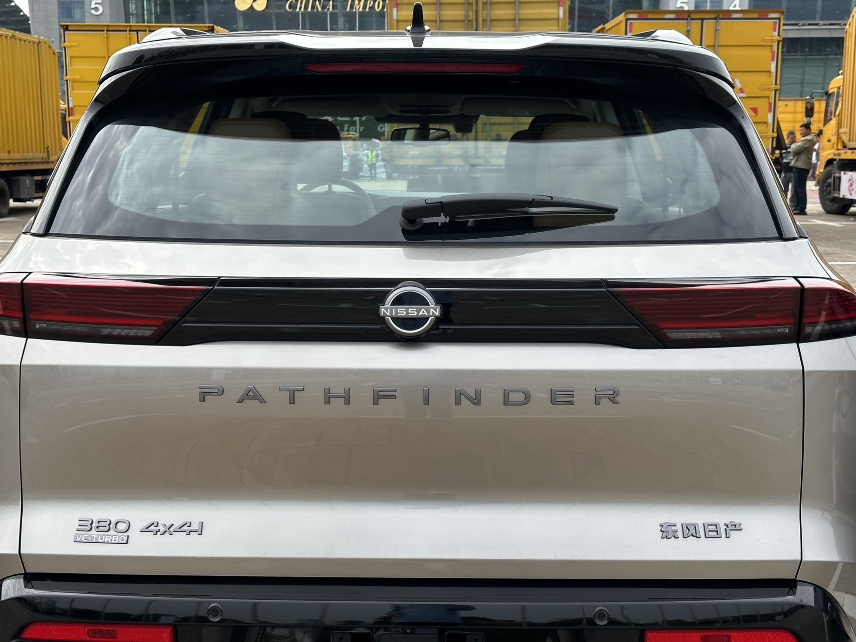 亲民版英菲尼迪QX60？东风日产Pathfinder实车现身，大过大众途昂_搜狐汽车_搜狐网