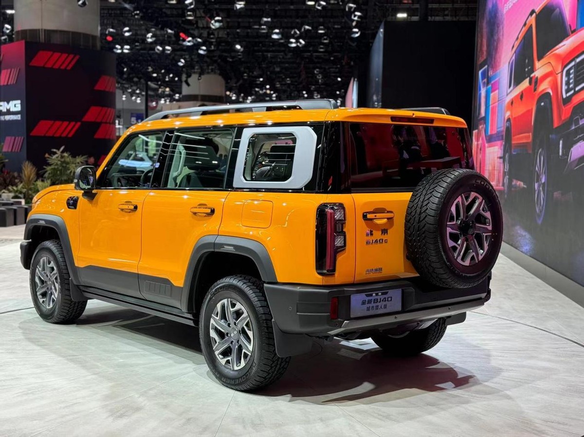 全新BJ40城市猎人版上市：17.98万起，这才是坦克苦等的对手？_搜狐汽车_搜狐网