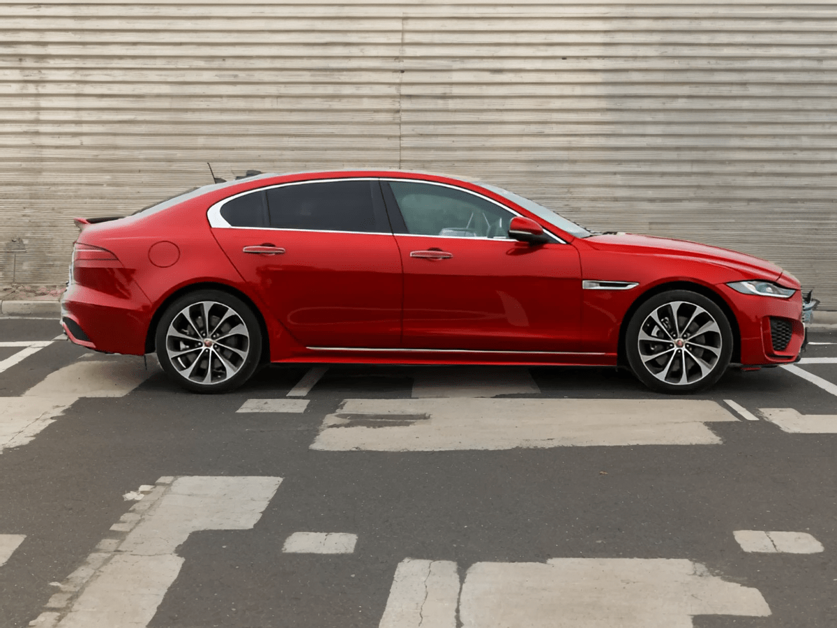 豪华中型轿车捷豹XEL比凯迪拉克CT5更加有优势_搜狐汽车_搜狐网