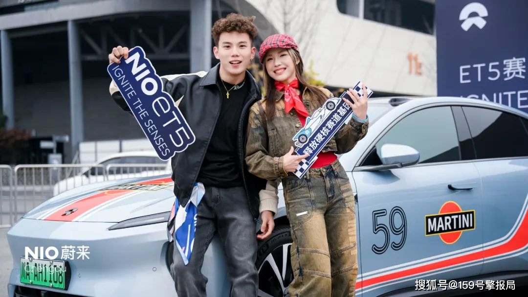 带来沉浸式赛道体验释放更多驾驶乐趣，抢先体验蔚来ET5赛道模式-EP Mode_搜狐汽车_搜狐网