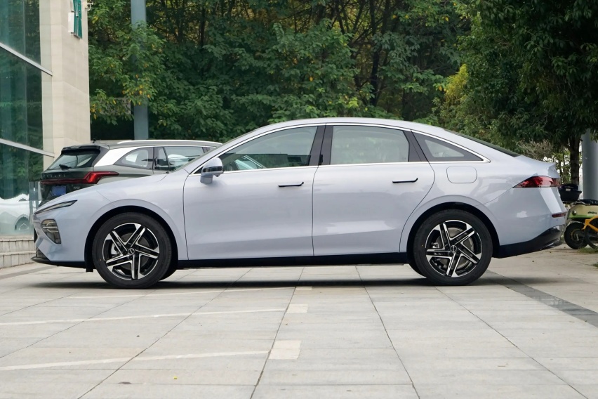 荣威D7 EV购车手册：14.98万起售，对标深蓝SL03，首推入门版？_搜狐汽车_搜狐网